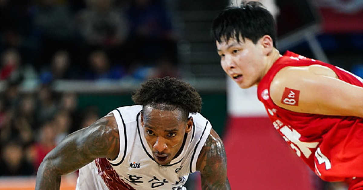 [JB포토] KGC 켈페퍼 '공격 개시'