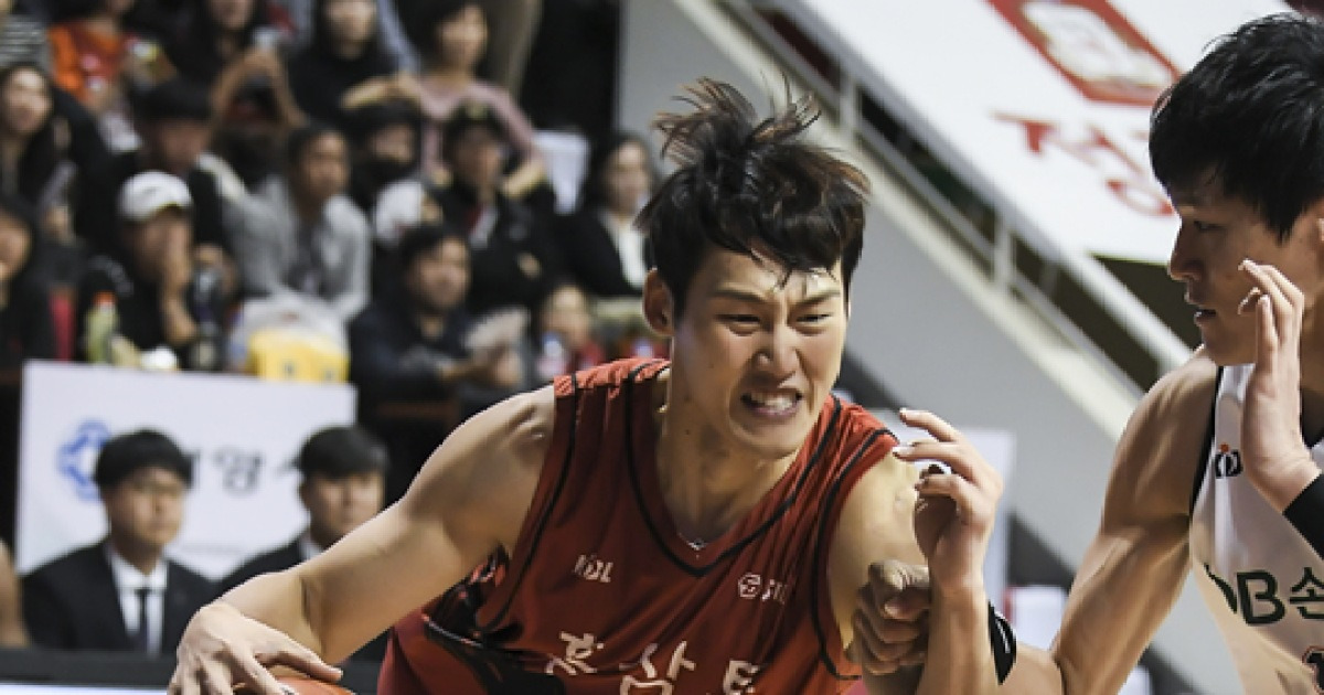 [JB포토] KGC 최현민 '저리 비켜'