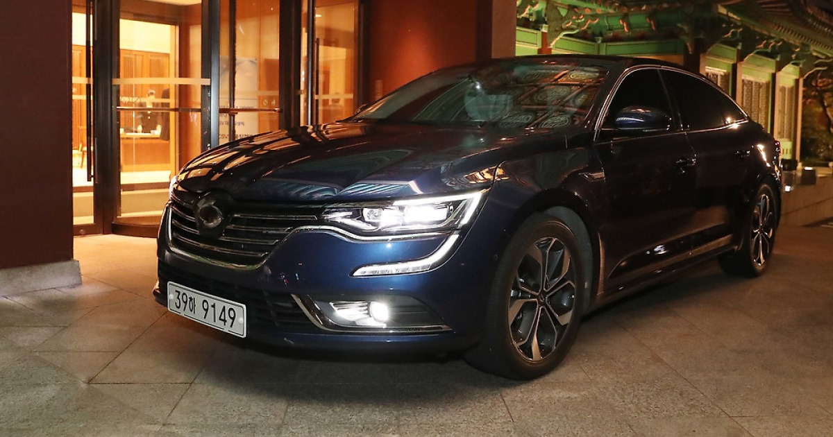 프렌치 시네마 투어 2018에서 스타들이 탄 차는?.. 르노삼성 SM6 | 더드라이브