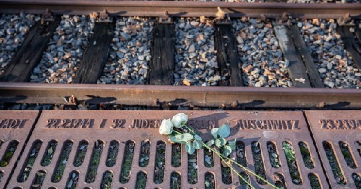 GERMANY HISTORY BERLIN TRACK 17