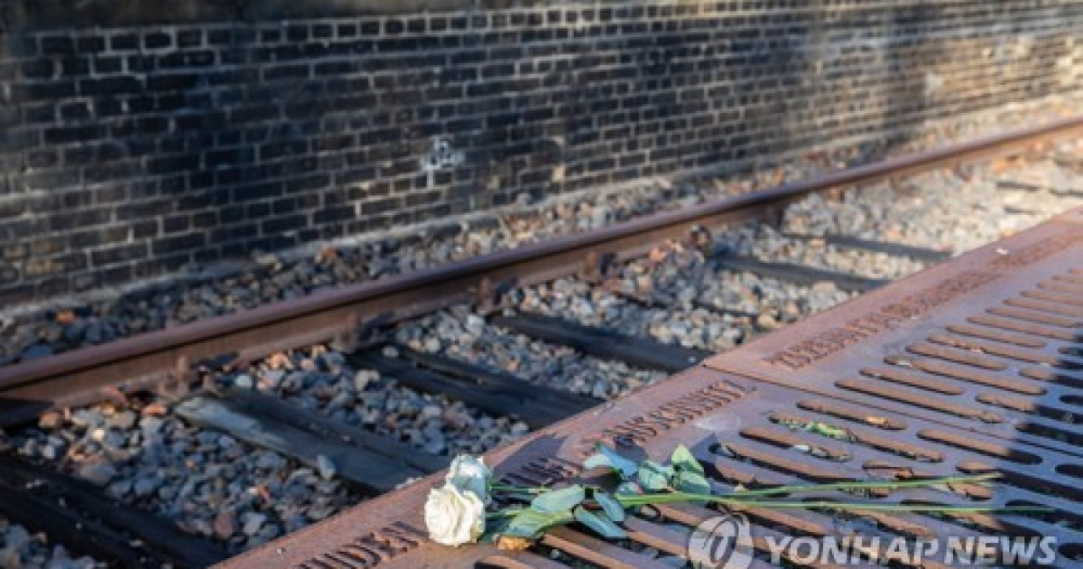 GERMANY HISTORY BERLIN TRACK 17