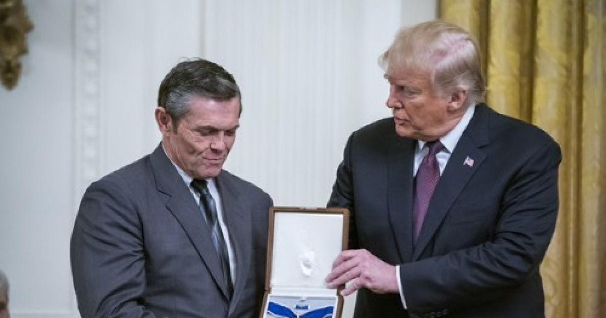 USA TRUMP MEDAL FREEDOM