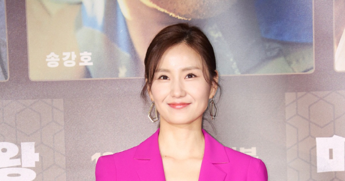 김소진 핫핑크 패션 마약왕 제작보고회