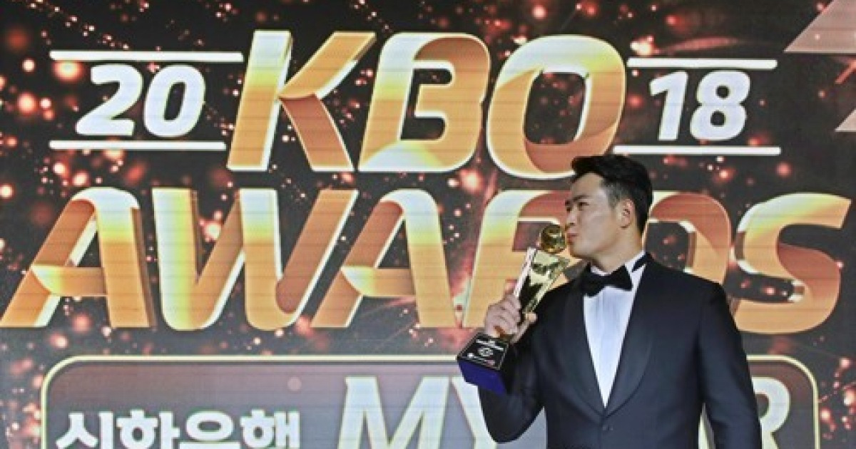 최고의 순간에 치부 꺼낸 김재환 "약물 문제, 매일 후회했다"