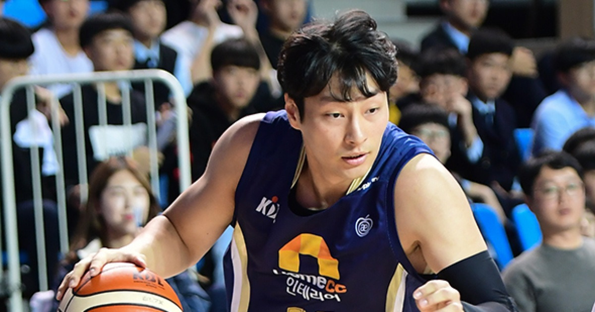 [부상] 송창용, 손가락 골절로 20일 KGC전 결장.. 정희재는 복귀