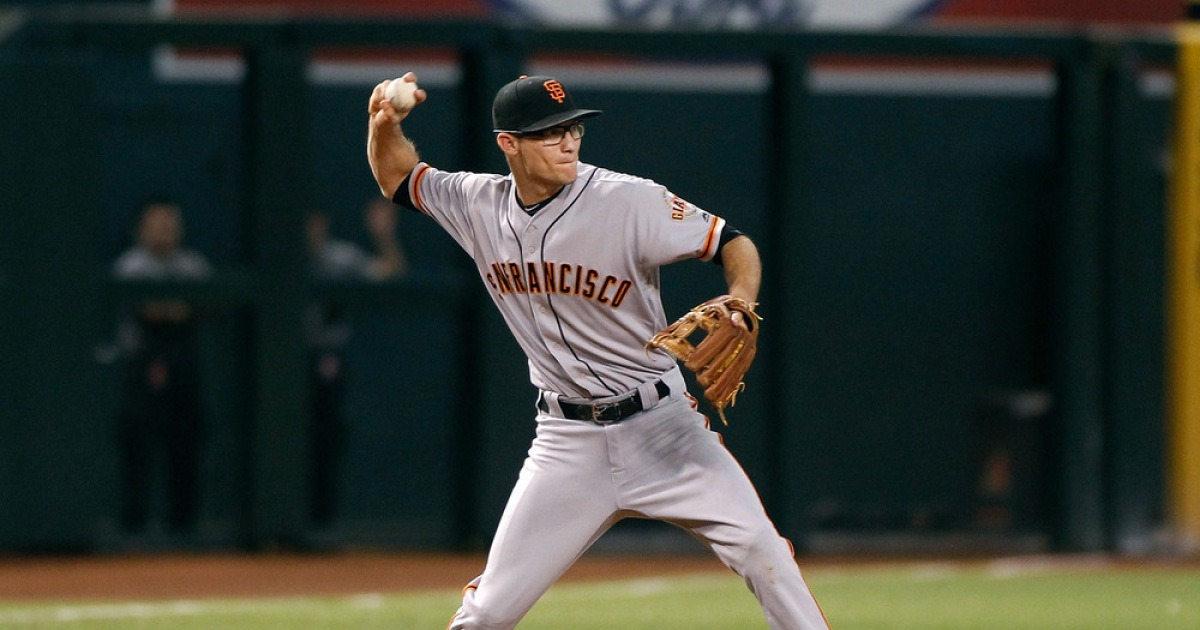 ARI, 'SF 출신 내야 유틸리티' 켈비 톰린슨과 계약