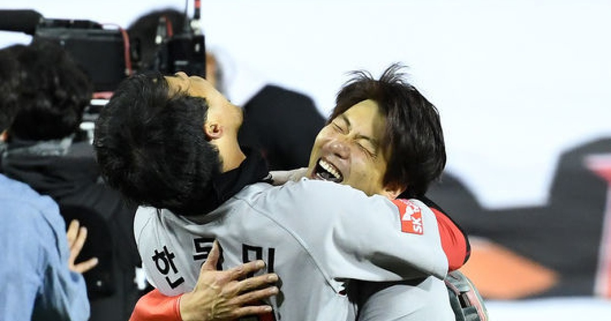 ④'홈런-강속구' 남자의 팀 SK, 그들이 옳았음을 증명했다 [SK V4 스토리]