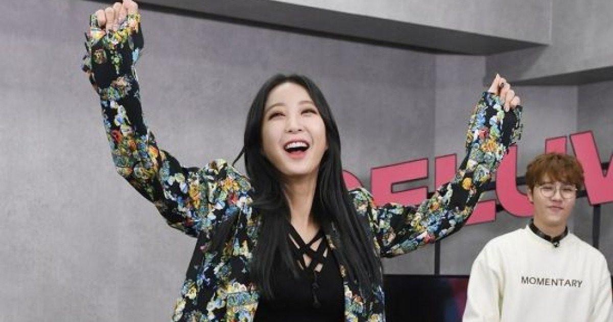 [ST포토] EXID 혜린, '팬들과 함께하니 에너지 불끈'