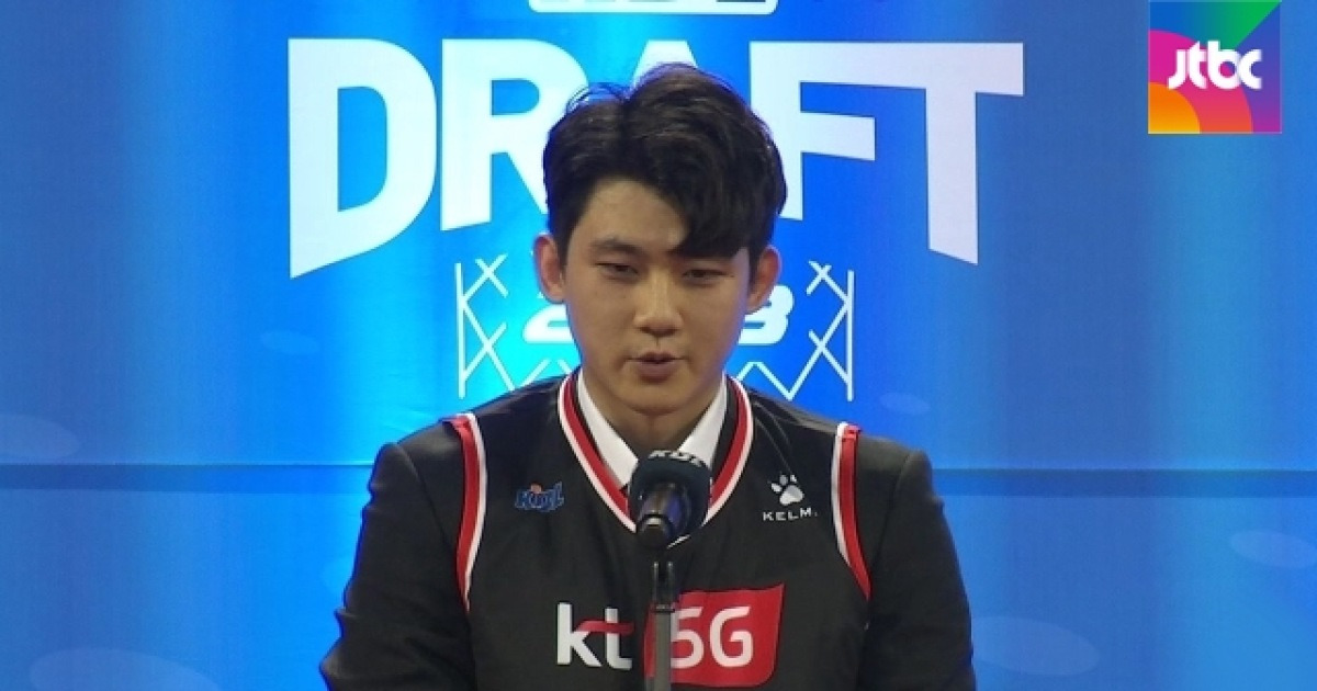 고려대 출신 포워드 박준영, 전체 1순위로 부산 KT행