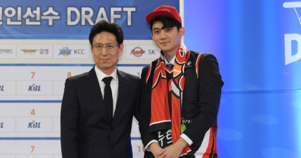 '충격과 공포' 놀라움 속에 치러진 2018 KBL 신인 드래프트