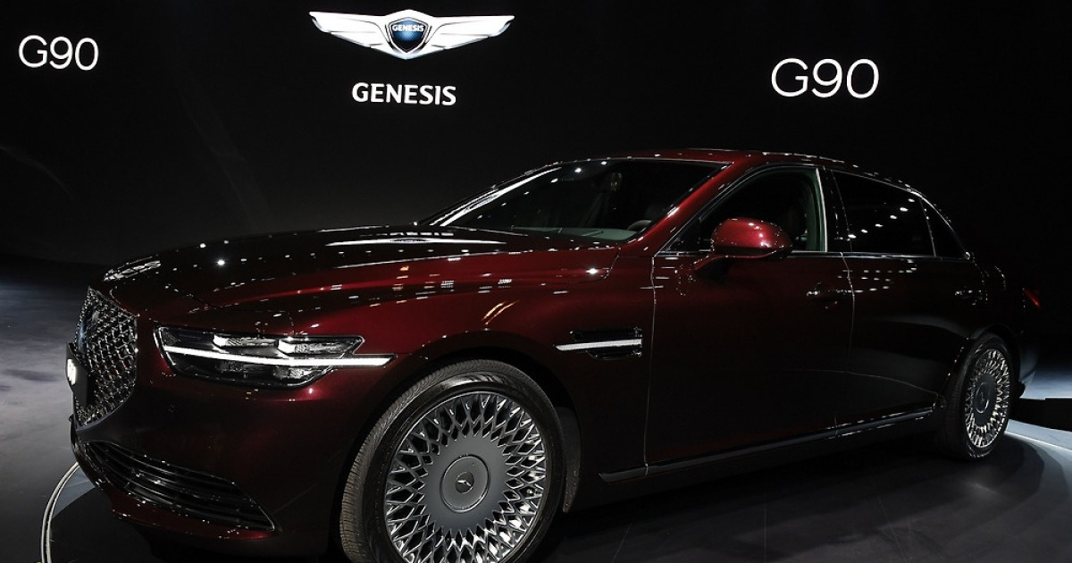 [아이HD]제네시스 G90, 내외적으로 안락함을 보여준 세단