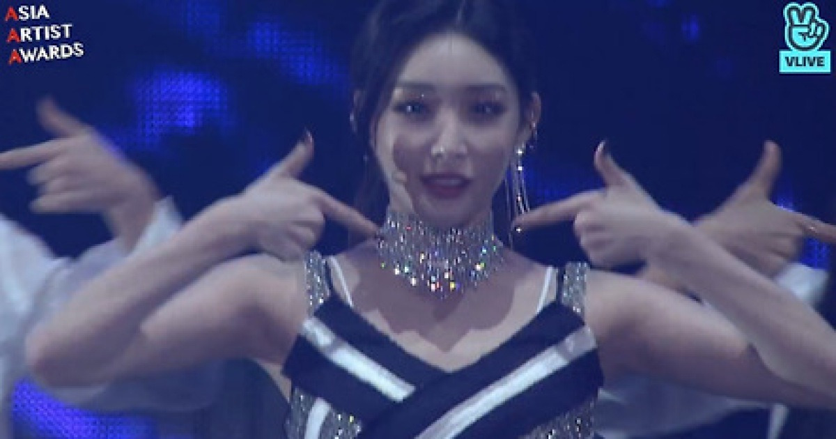 [2018 AAA] 청하, '섹시퀸'의 특별 무대