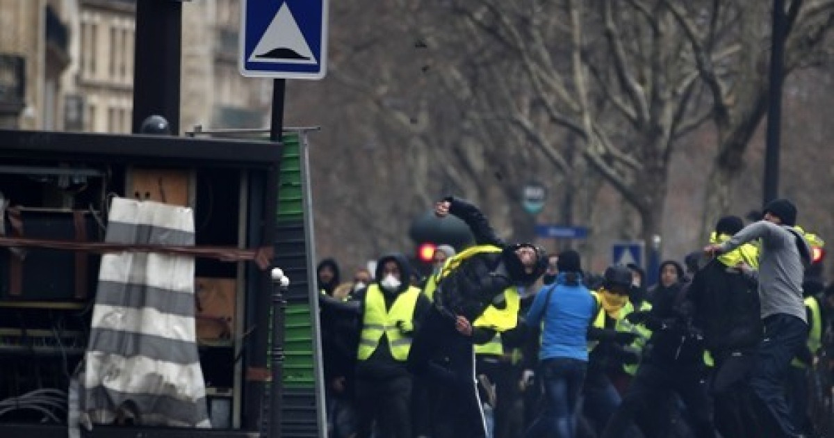 FRANCE PROTEST YELLOW VESTS