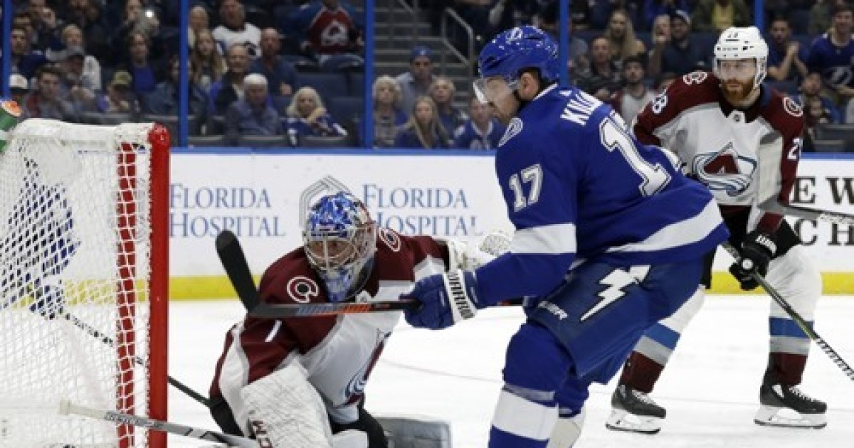 Avalanche Lightning Hockey