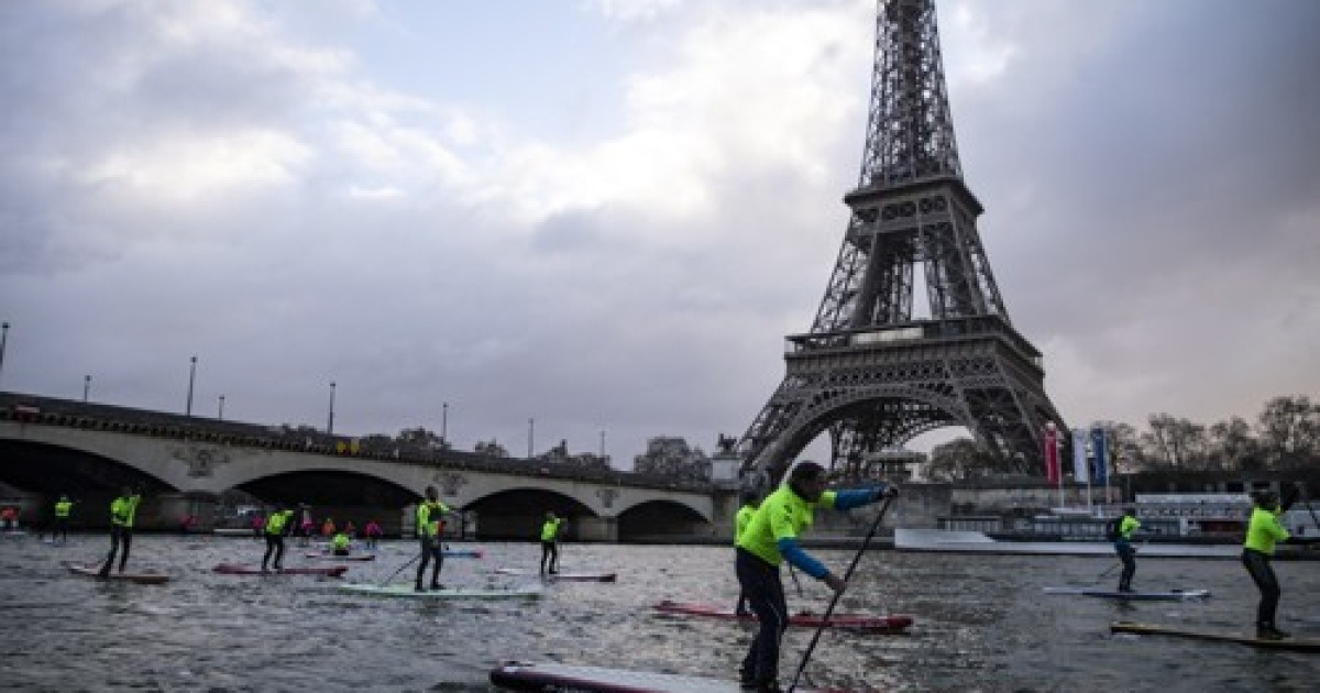 FRANCE PADDLE RACE