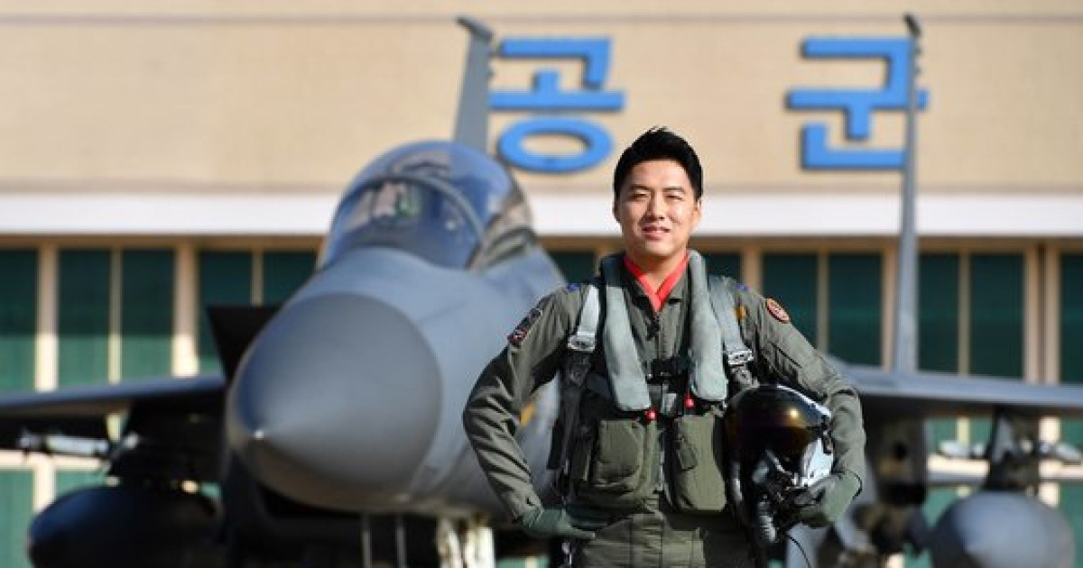 공군 올해의 '탑건'에 F-15K 조종사 이재수 소령..1000점 만점