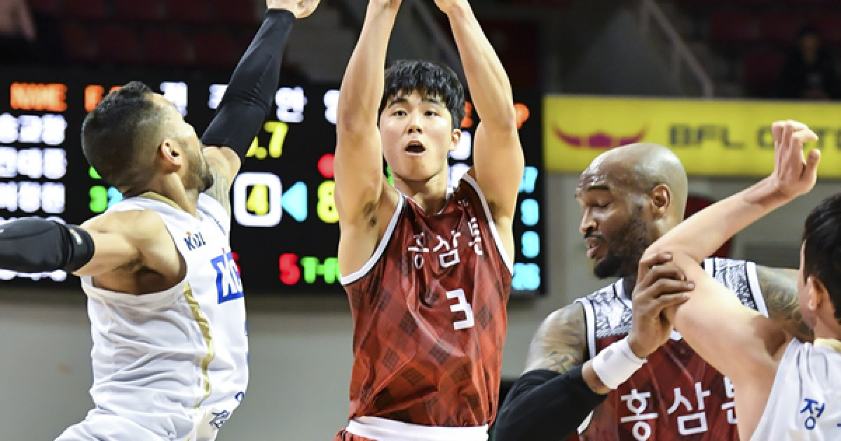 [JB포토] KGC 박지훈 '이 슛으로 연장갑시다'