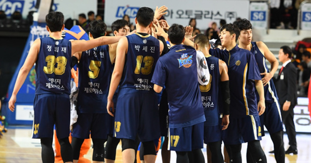[JB포토] KCC, KT에 88-69로 승리