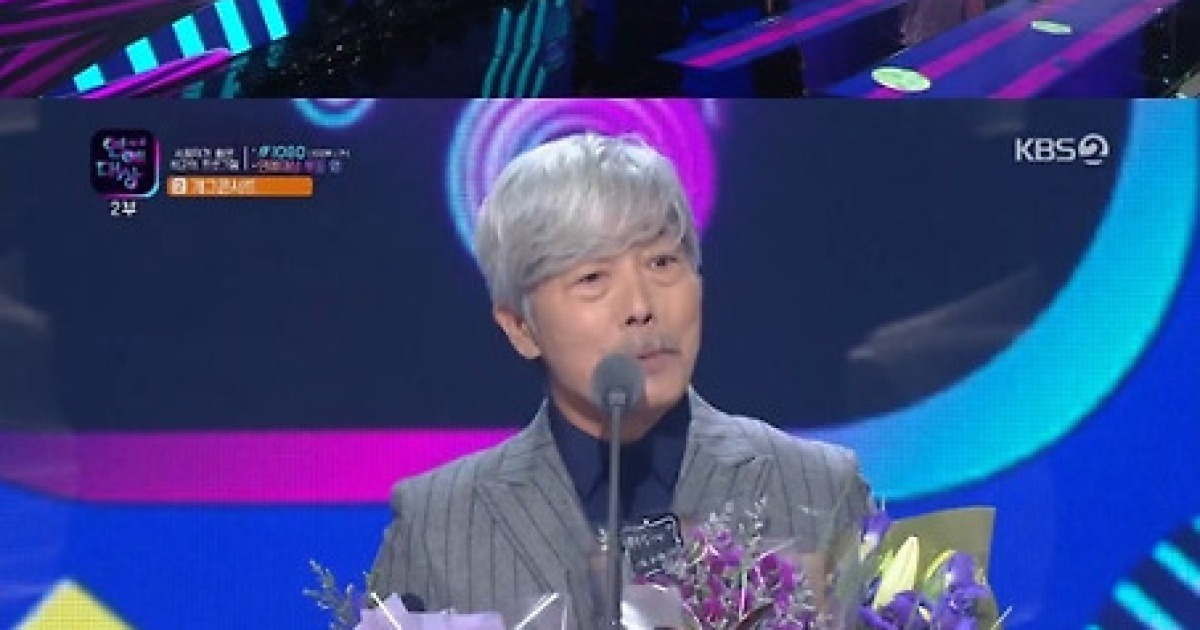 [2018 KBS 연예대상] 배철수. 공로상 수상 "14년간 함께한 스태프들 대신 받아"