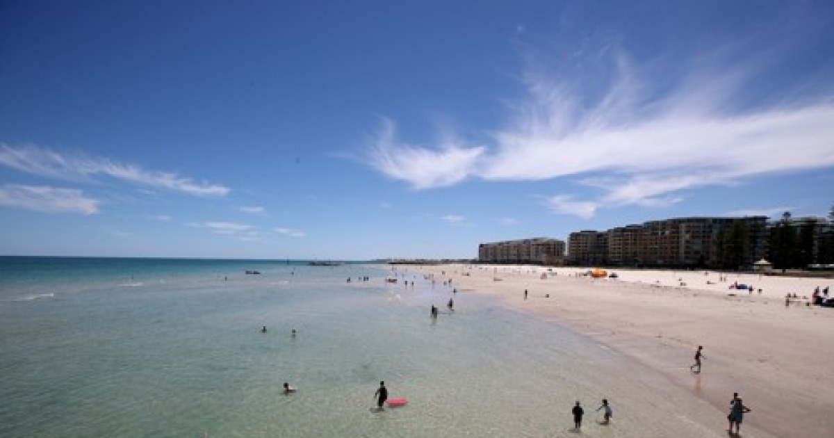 AUSTRALIA HOT WEATHER