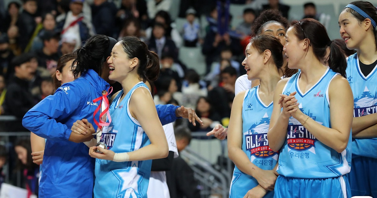 '강이슬 MVP' 블루스타, 핑크스타에 승리..WKBL 올스타전