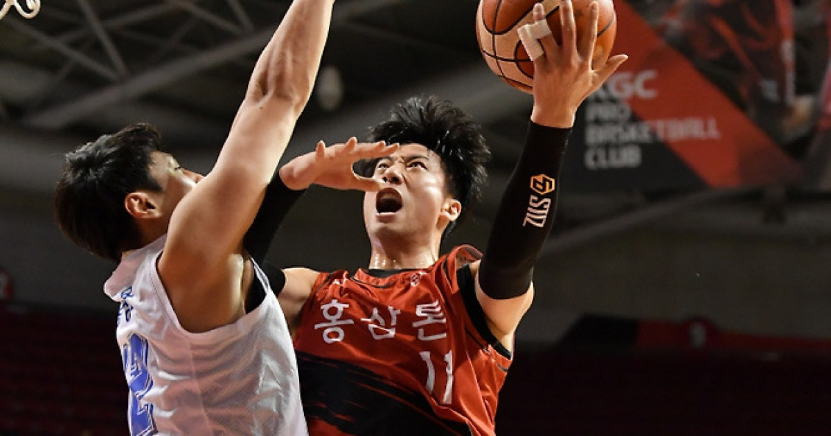 KGC, KCC 잡고 단독 4위