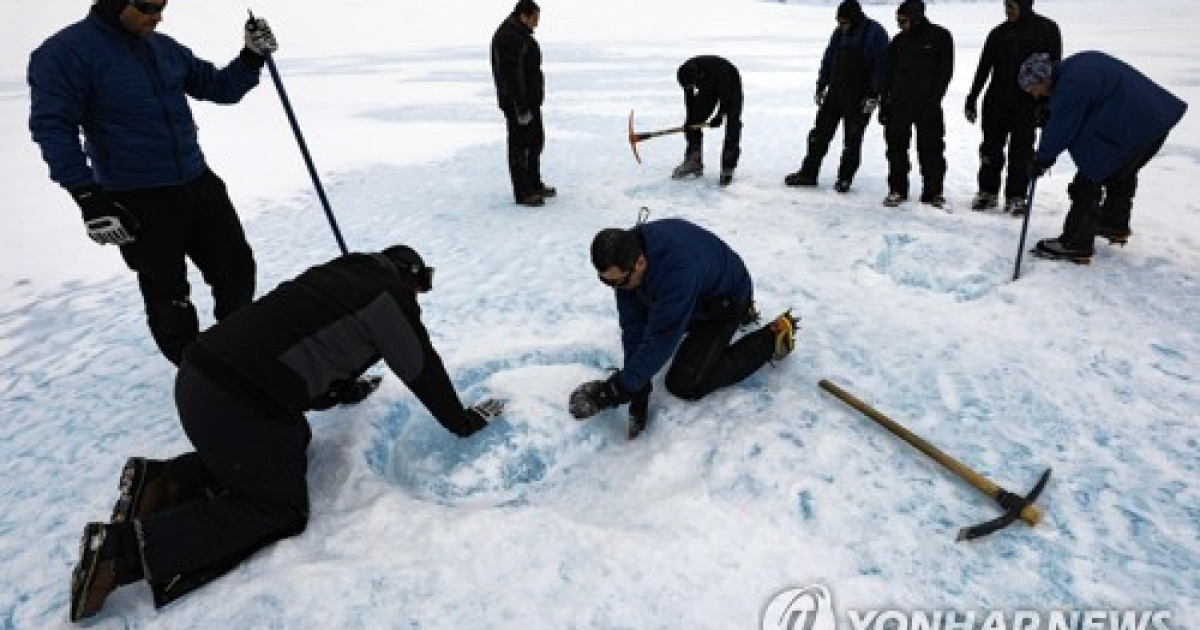 ANTARCTICA PHOTO ESSAY ANTARCTIC EXPLORERS