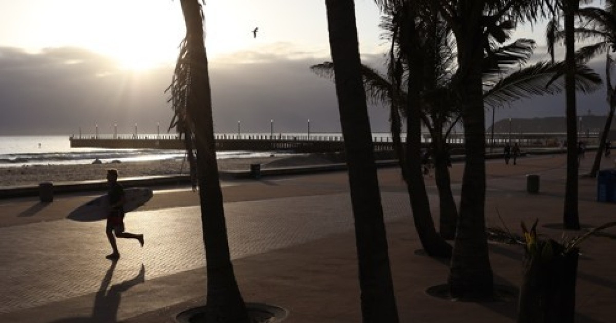 SOUTH AFRICA BEACH LIFE