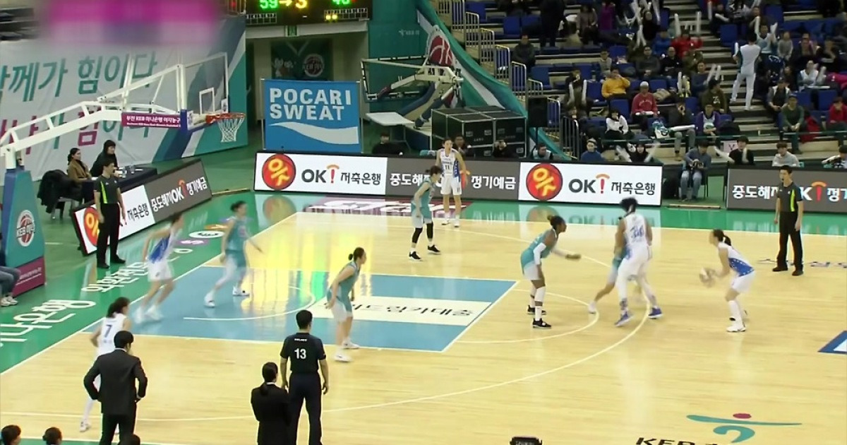 우리은행, 선두 KB 반 경기 차 추격