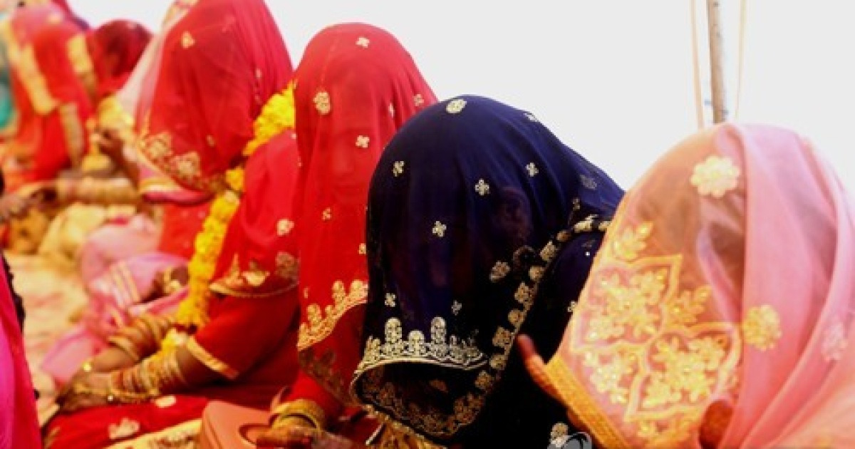INDIA MASS MARRIAGE CEREMONY
