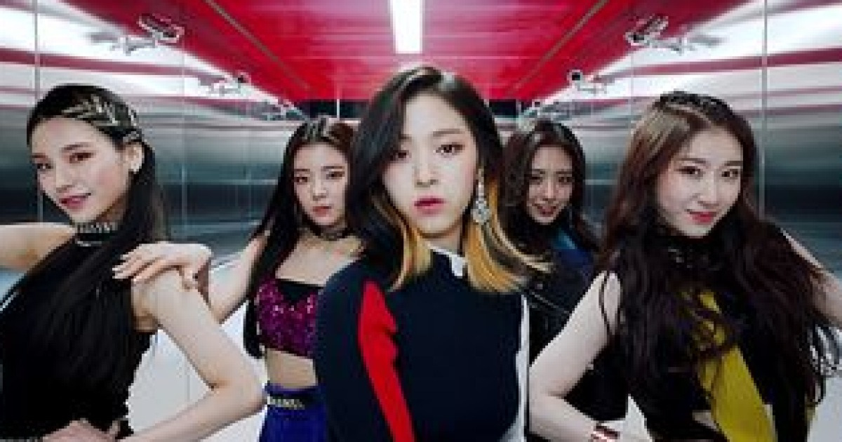 ITZY, 데뷔곡 '달라달라' MV 선공개 '퍼펙트 걸크러쉬 비주얼' [Oh!쎈 컷]