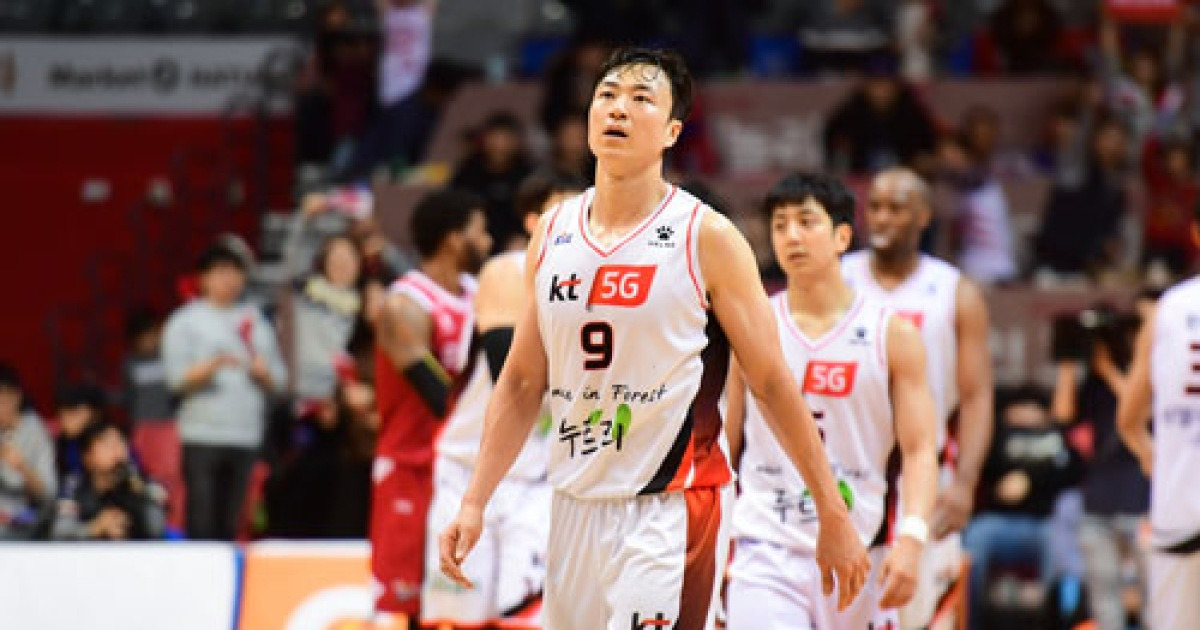 '1Q 5점' KT, DB에 27점차 대패..현대모비스 4강 PO 직행 확정