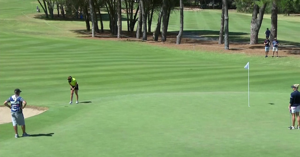 이정은, 'LPGA 공식 데뷔전' 3R 공동 3위 도약