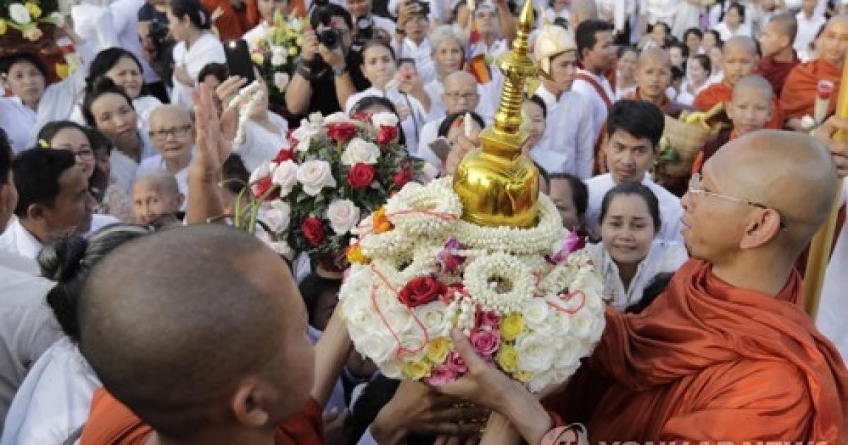 CAMBODIA BUDDHA MEAK BOCHEA