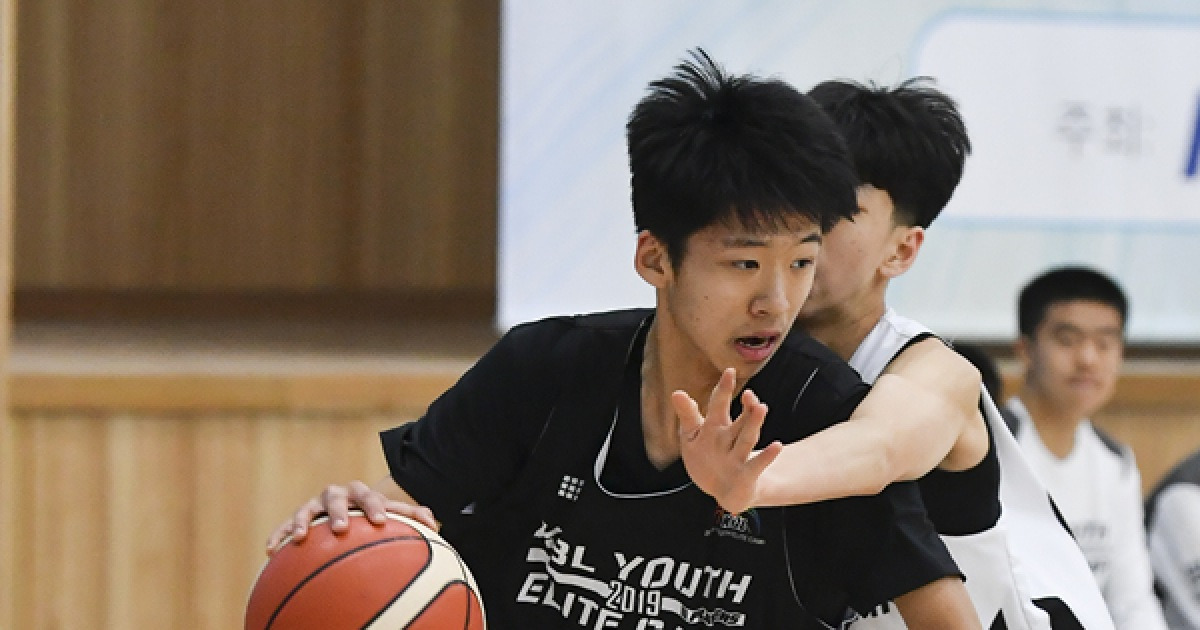 [JB포토] KBL 유스 엘리트 중등부 유소년 '저리 비켜'