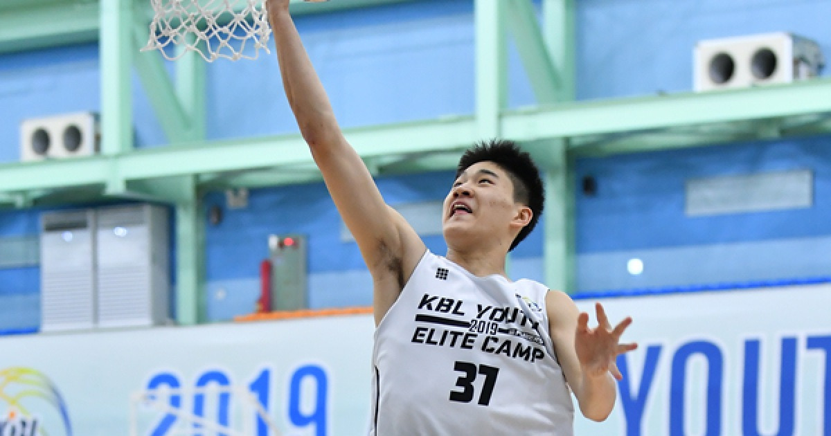 [JB포토] KBL 유스 엘리트 고등부 충주고 김준형 '가볍게 올려넣는 느낌으로'