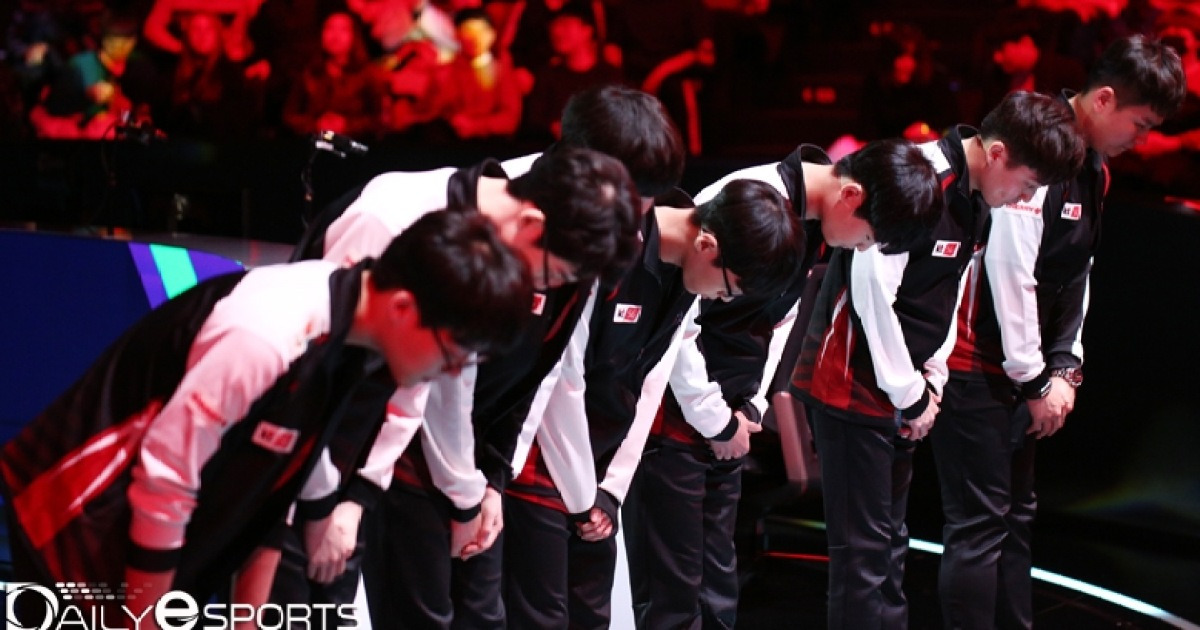 [포토] kt, 롤챔스 2R 첫 무대 인사