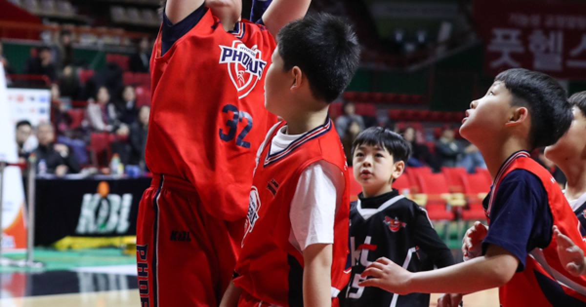 [JB포토] 2018-2019 KBL 유소년 주말리그 KT와 현대모비스 저학년부 경기