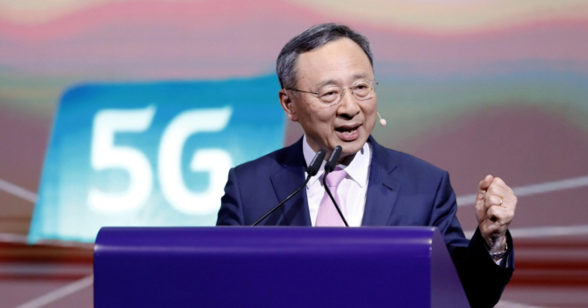 [포토]'MWC19'에서 기조연설하는 황창규 KT 회장