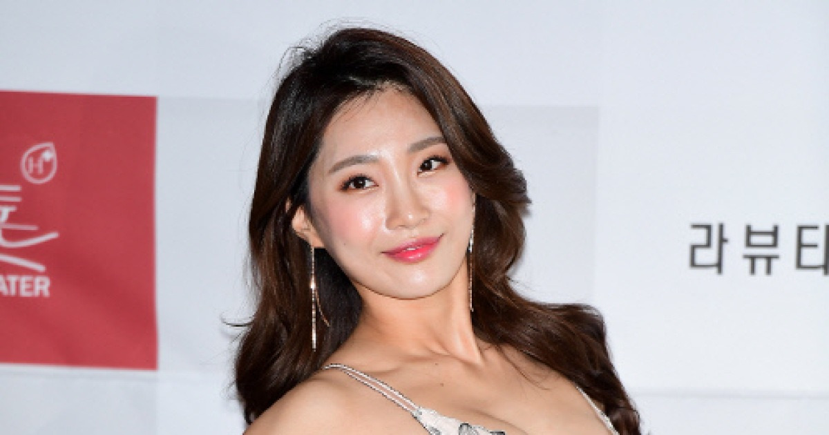 39인치 '엉짱모델' 정유승, 올해의 꿈은 머슬마니아 그랑프리![이주상의 e파인더]