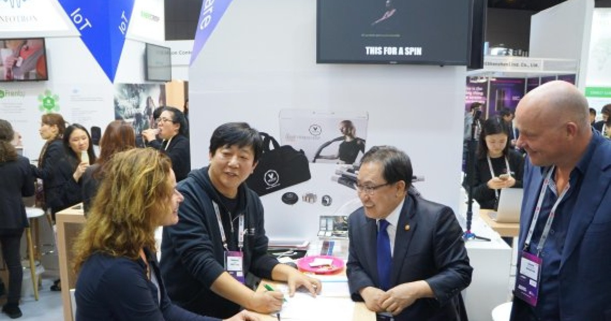 [MWC19]5G 알리고 스타트업 격려.. 유독 바빴던 유영민 장관