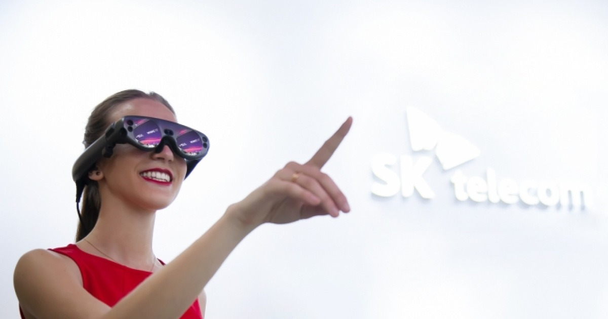 [MWC19] SKT, AR글래스 쓰고 '9와3/4 승강장' 찾는다