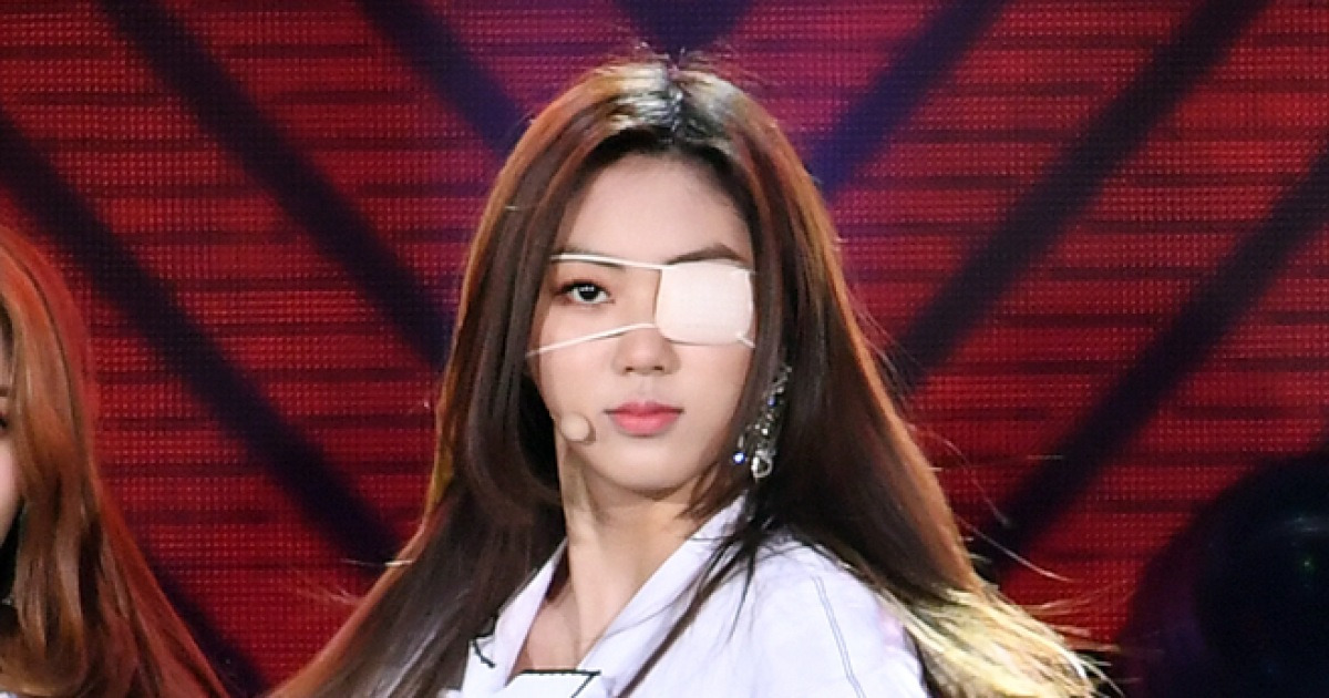 [TD포토] CLC 권은빈 '무슨일이?'