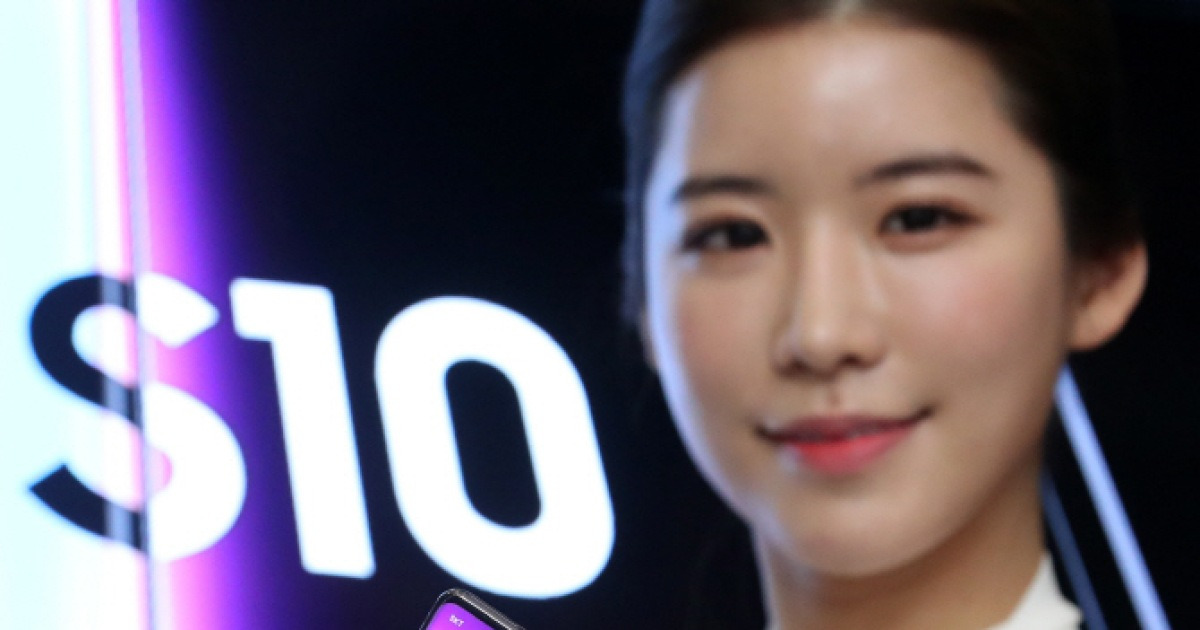 [포토]SKT, 삼성 갤럭시 S10 개통시작!