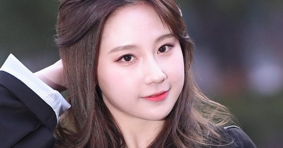 S.I.S 세빈, 터프한 머리넘김 (뮤직뱅크 출근길)