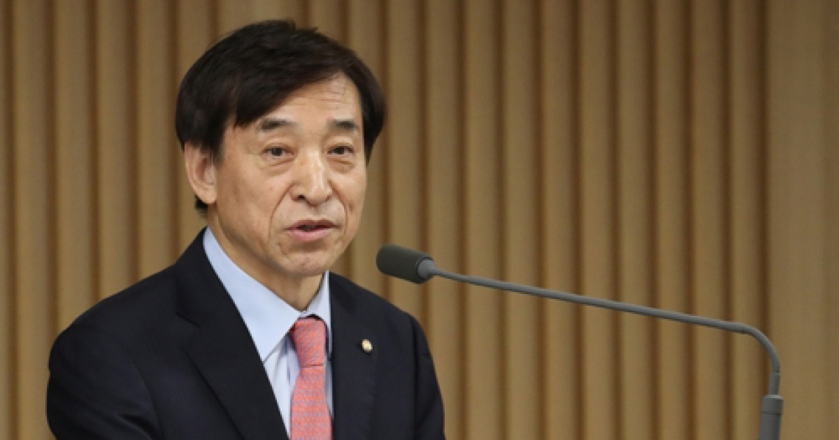 BOK chief reiterates stance against immediate rate cut
