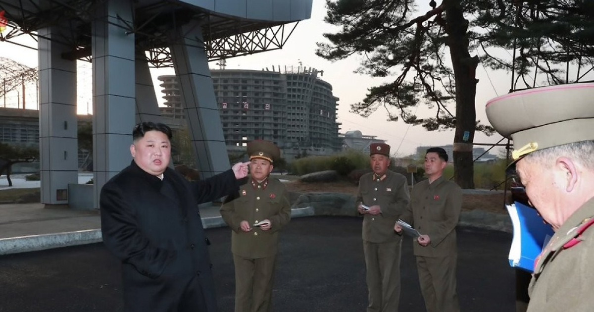 5개월여만에 원산갈마지구 건설장 다시 찾은 김정은 위원장