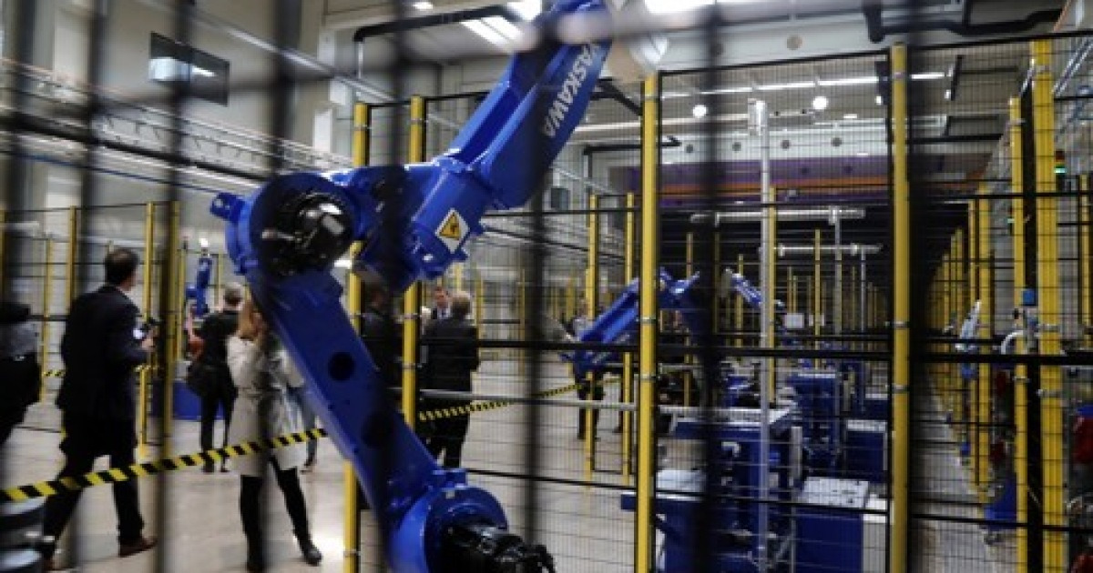 SLOVENIA JAPAN YASKAWA ROBOT FACTORY