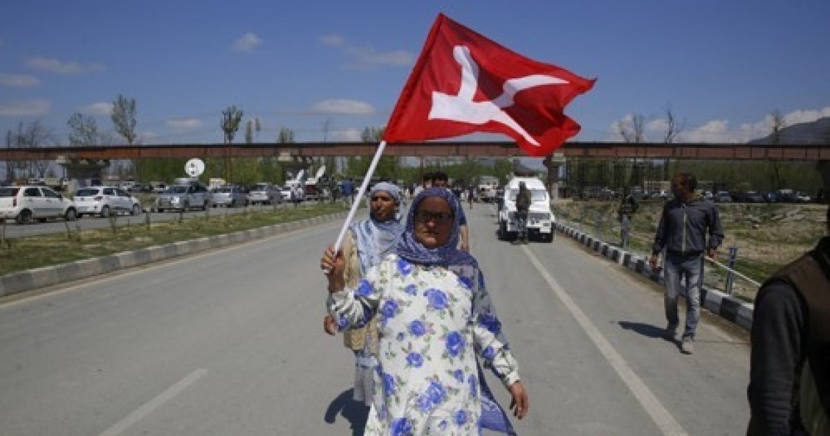 INDIA KASHMIR SECURITY FORCES CONVOY