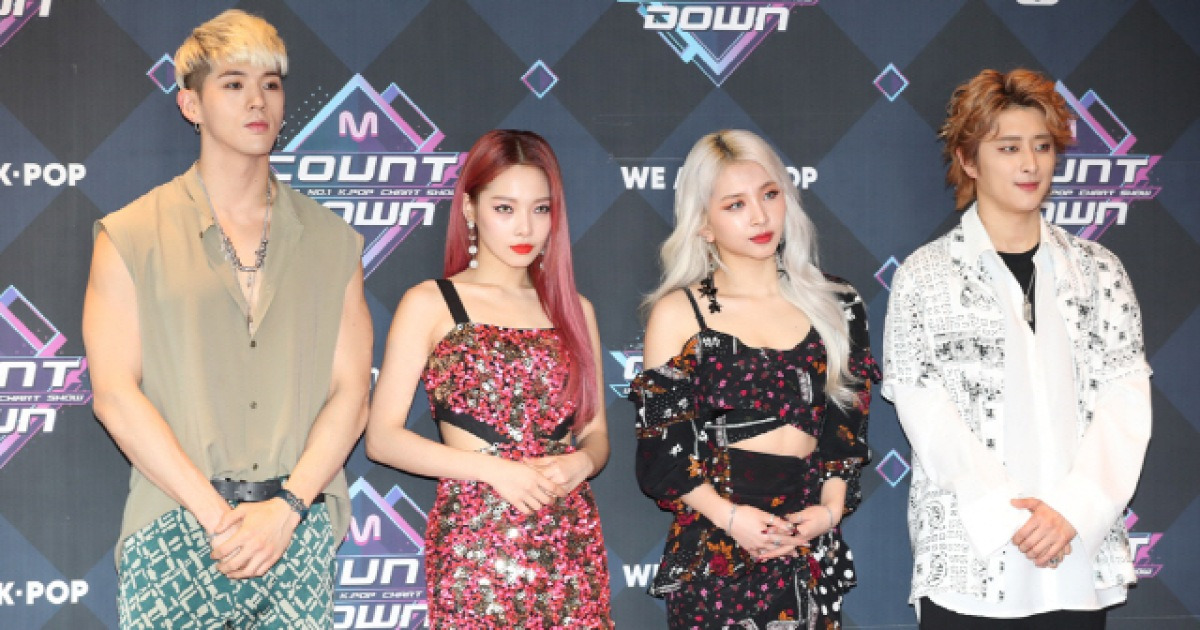 KARD, 신비로운 분위기 (엠카운트다운)